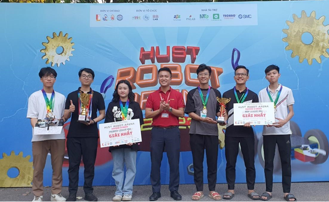 Hust Robot Arena 2023: Kết nối, kích hoạt đam mê robot, phong trào DIY ...